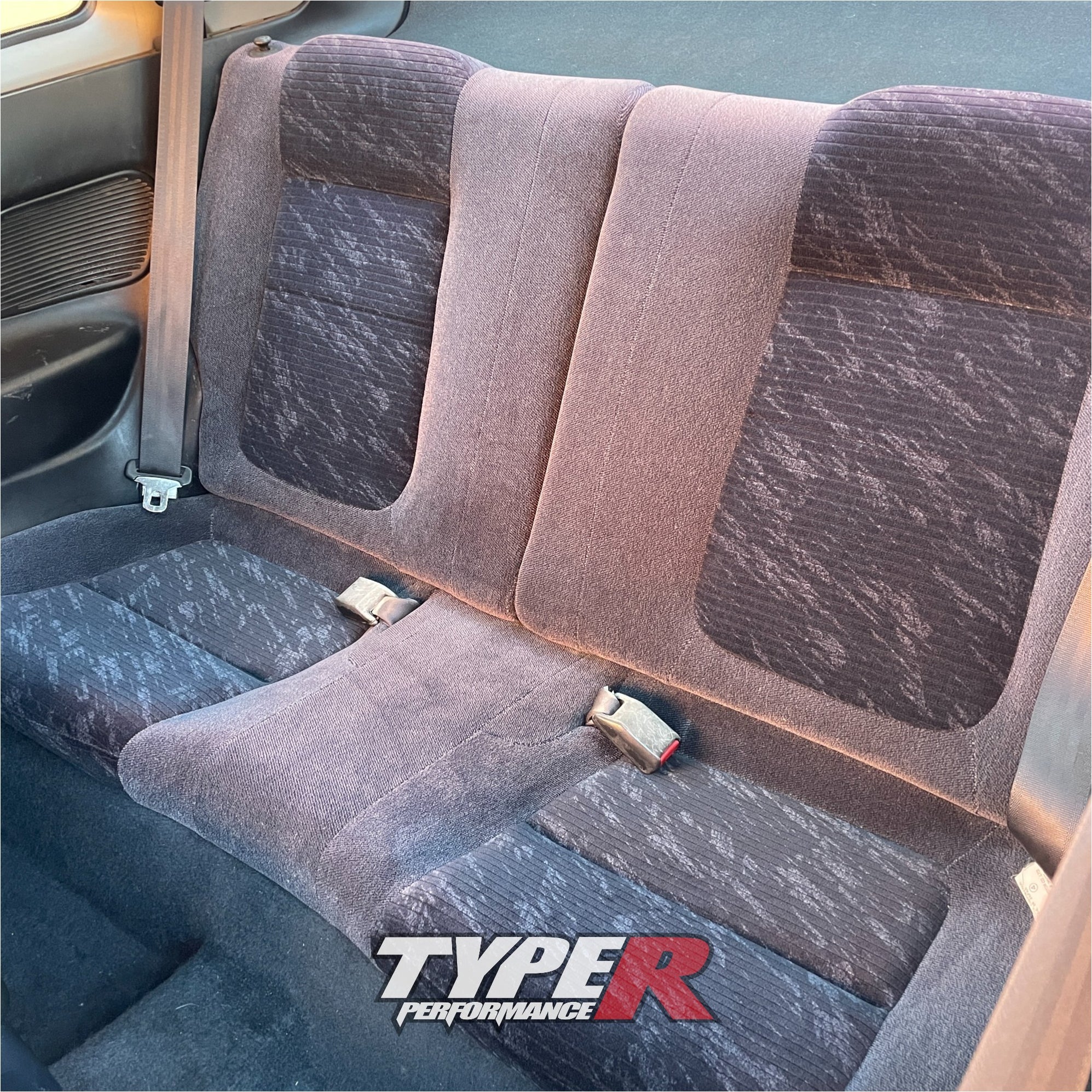 Wrecking 1995 Honda Integra DC2 VTi-R Manual — Type R Performance