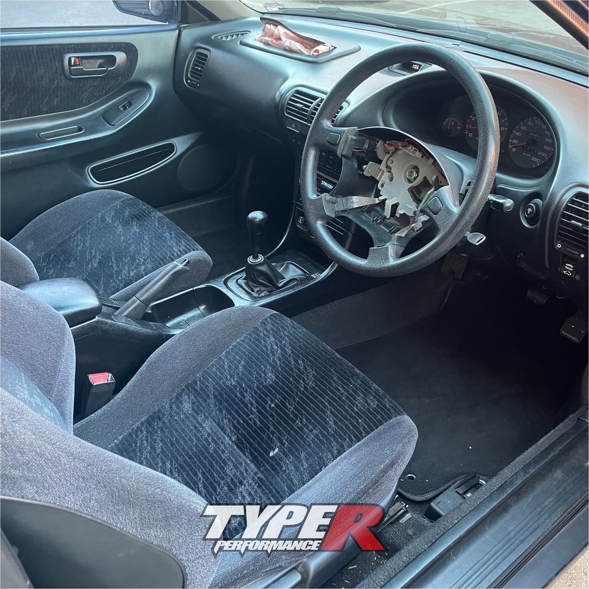 Wrecking 1997 Honda Integra DC2 VTi-R Manual — Type R Performance